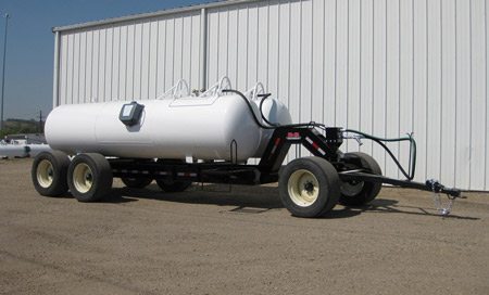 Walking Tandem Gooseneck Wagon (Twin 2,000 gal. Tanks) - Behnke Enterprises